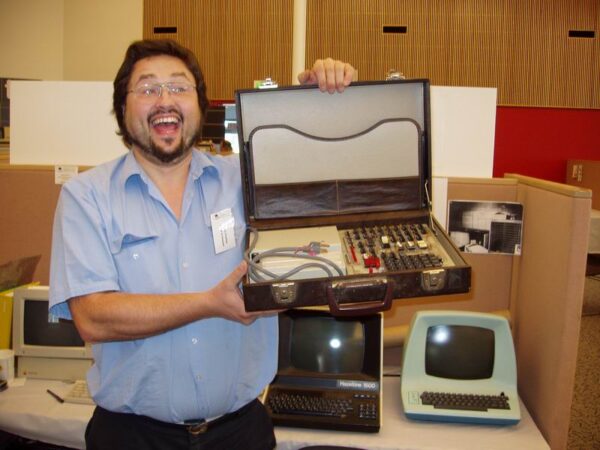 Vintage Computer Federation – VCF — A organization for vintage computer ...